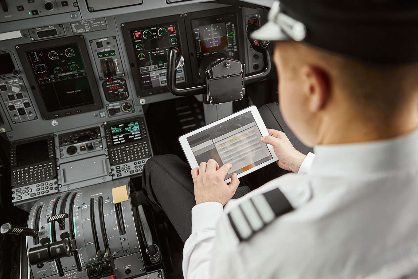 EASA AOC holders: Guidance to comply with the EASA occurrence reporting ...